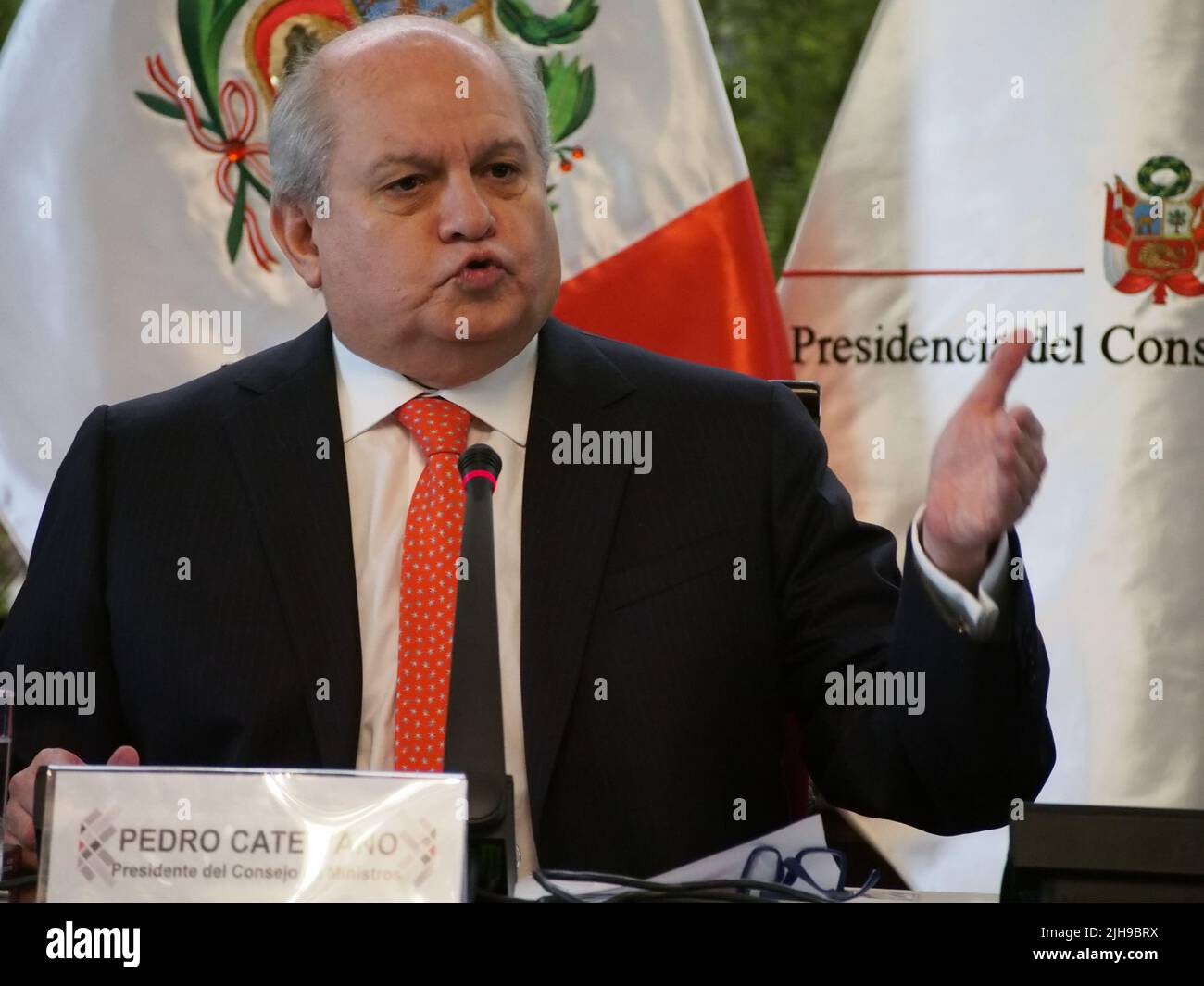 Prime Minister Pedro Cateriano gave a press conference for foreign ...