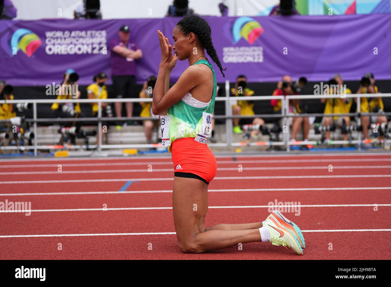 Womens 10 000 metres hi-res stock photography and images - Alamy