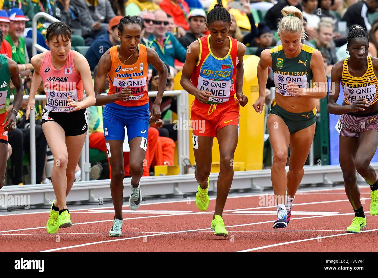 EUGENE, UNITED STATES - JULY 16: Rino Goshima of Japan, Siffan Hassan ...