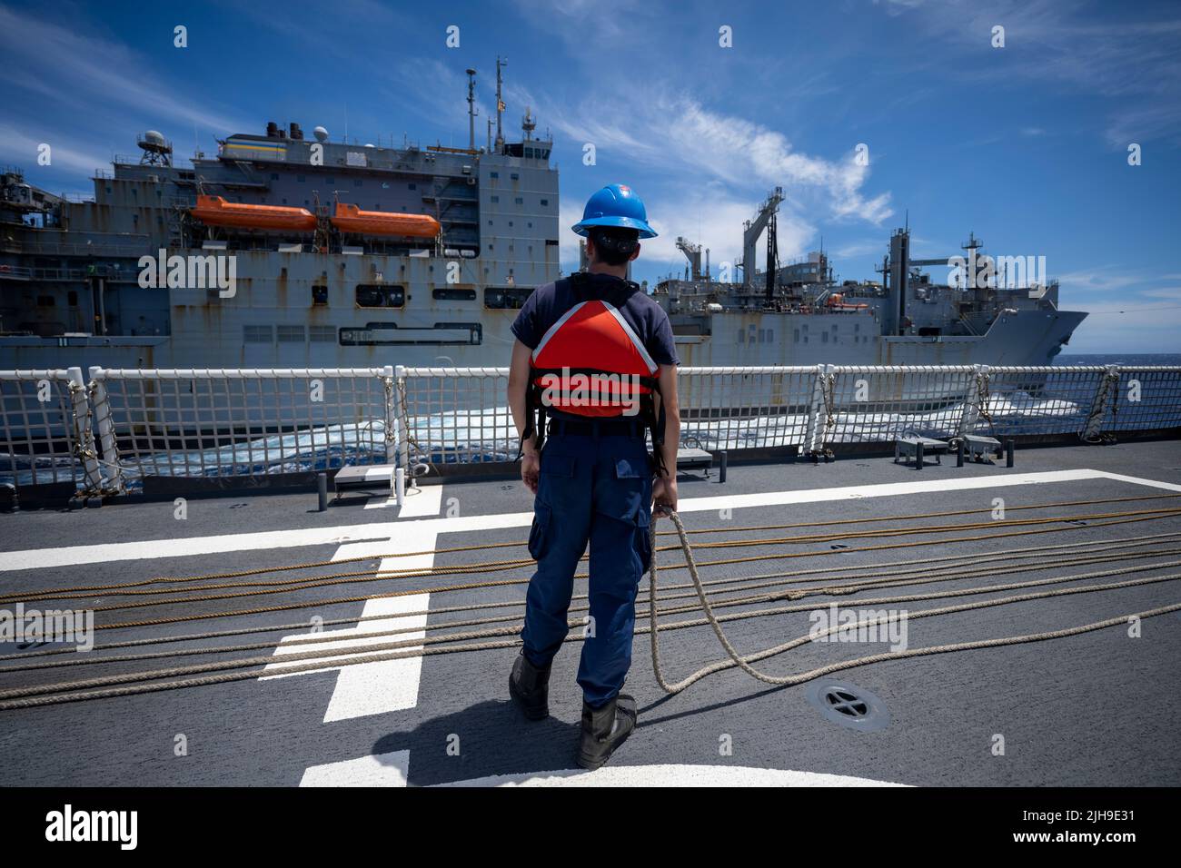 Uscgc midgett wmsl 757 hi-res stock photography and images - Alamy