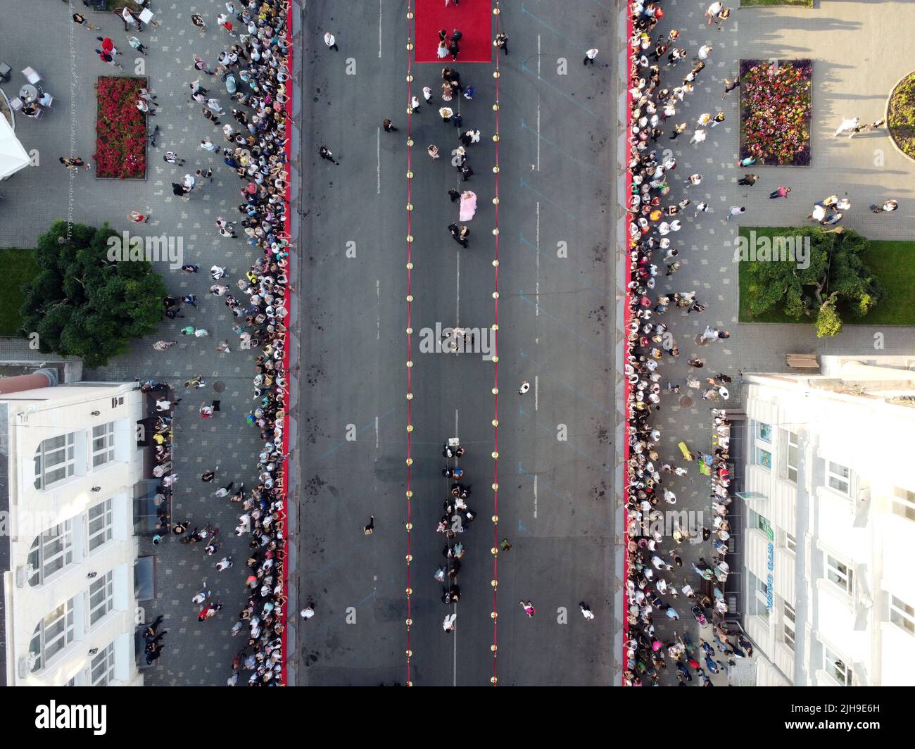 (EDITOR'S NOTE: Image taken with drone)Aerial view of red carpet guests ...