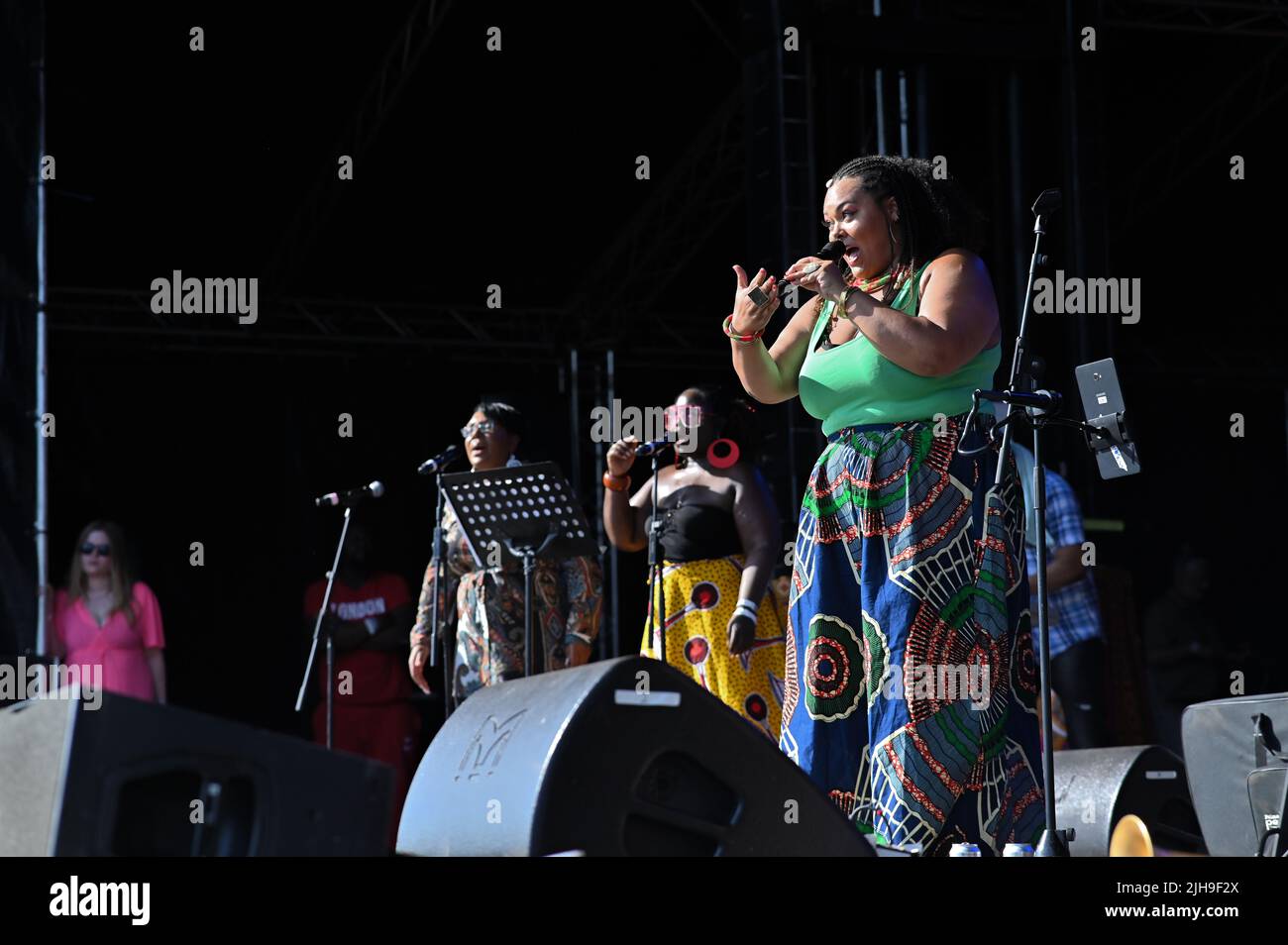 London, UK. 16th July, 2022. Lara Lee with her band performs at the ...