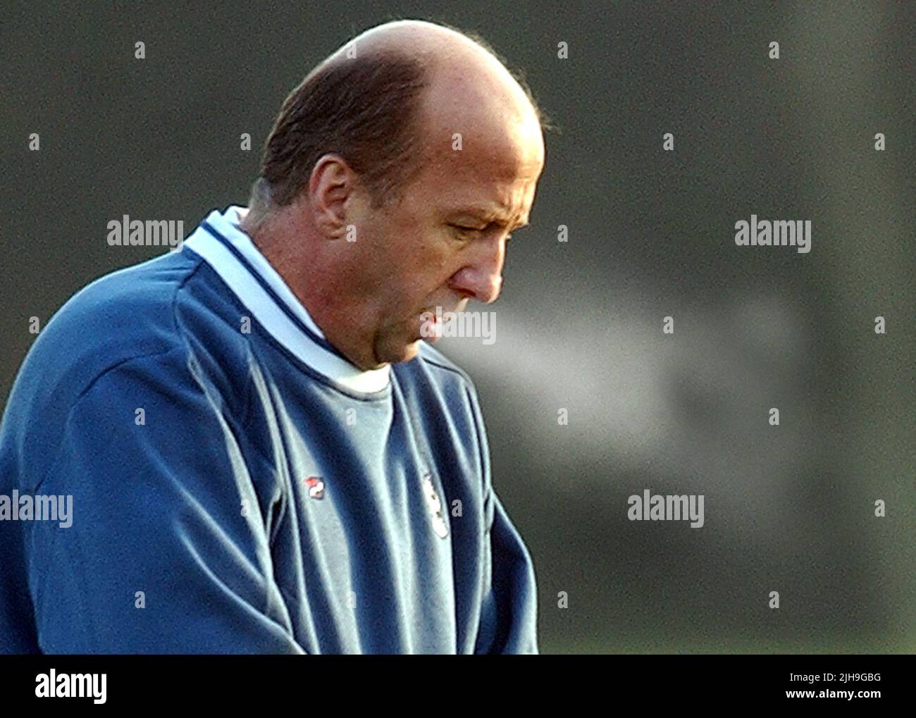 PORTSMOUTH COACH VELIMIR ZAJEC PIC MIKE WALKER, 2004 Stock Photo - Alamy