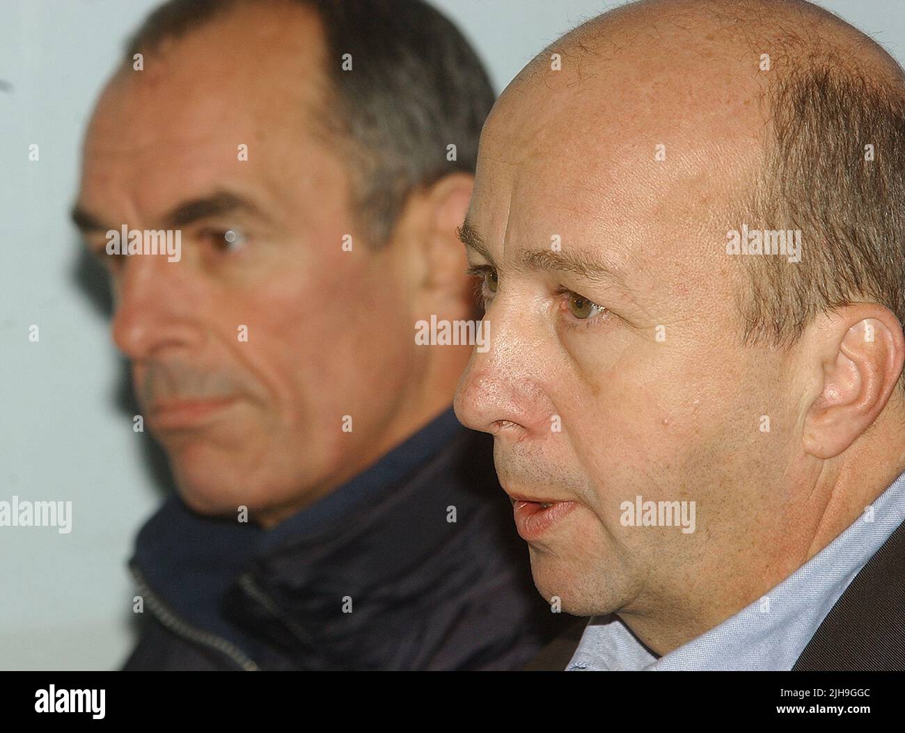 PORTSMOUTH MANAGER VELAMIR ZAJEC AND COACH JOE JORDAN PIC MIKE WALKER ...