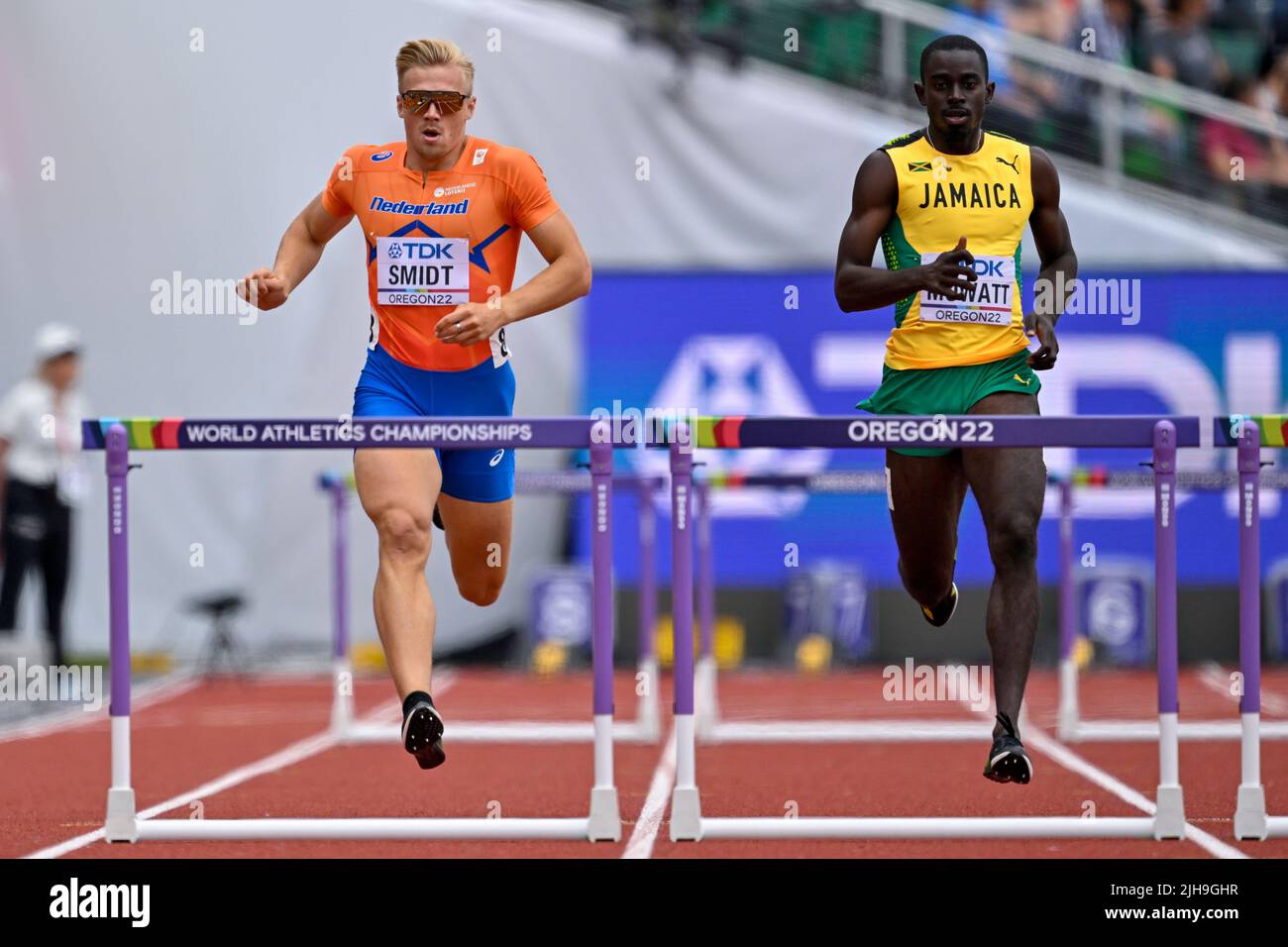 EUGENE, UNITED STATES - JULY 16: Nick Smidt of The Netherlands, Kemar ...