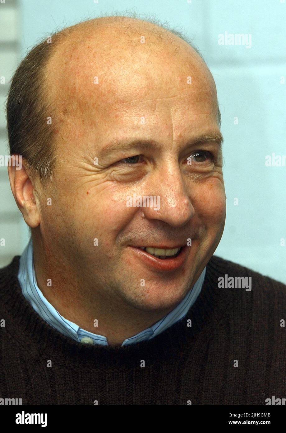 PORTSMOUTH MANAGER VELIMIR ZAJEC pic mike walker, 2005 Stock Photo - Alamy