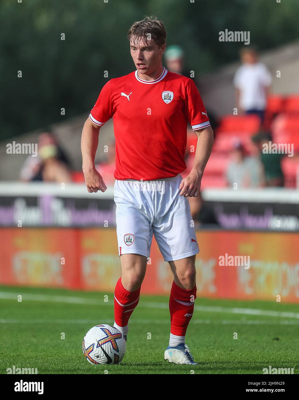 Luca Connell of Barnsley controls the ball Stock Photo - Alamy