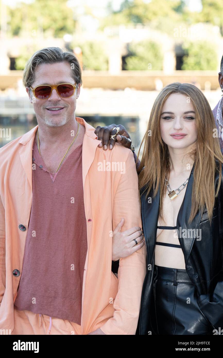Brad Pitt and Joey King attend the Bullet Train Photocall at Bateau ...