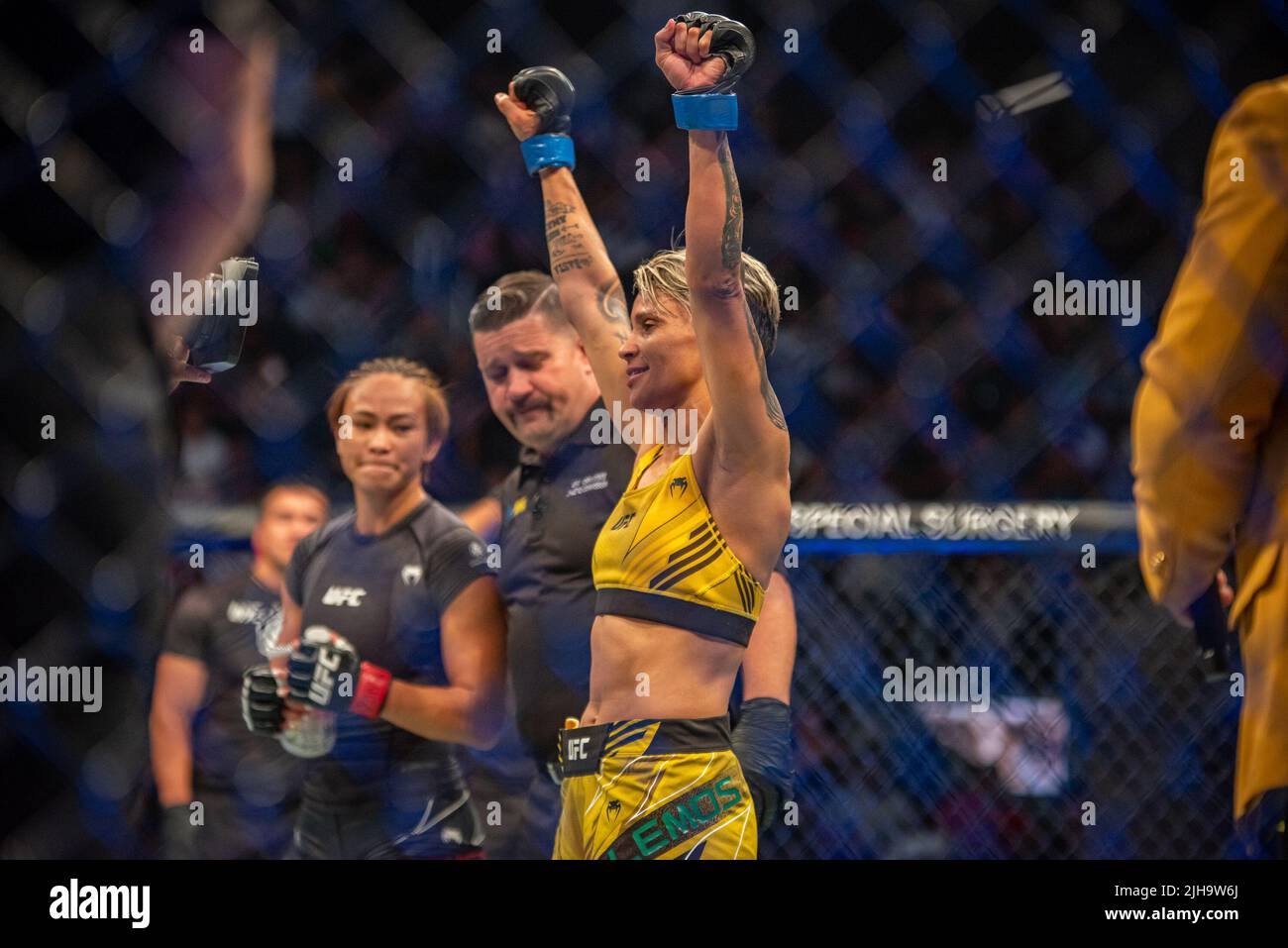 Amanda lemos ufc hi-res stock photography and images - Alamy