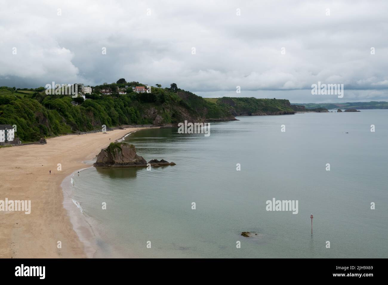 a view along Tenby North Sands beach from Tenby Stock Photo - Alamy