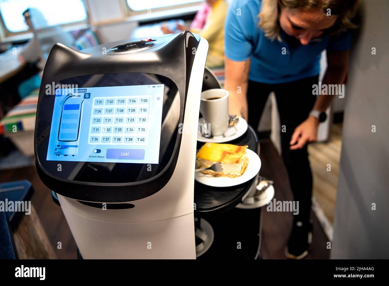 Boardrestaurant hi-res stock photography and images - Alamy