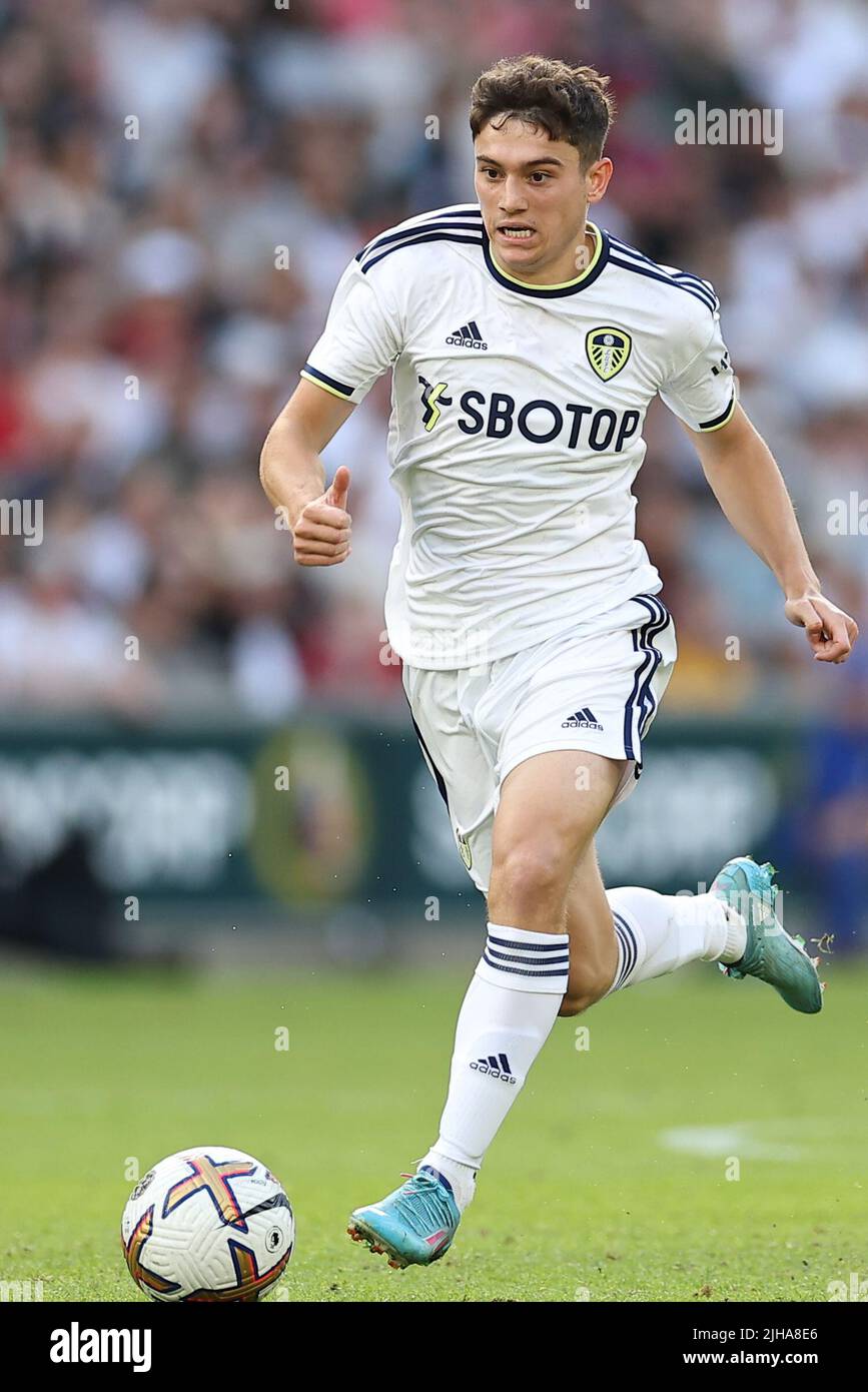 Dan James of Leeds United dribbles Stock Photo - Alamy