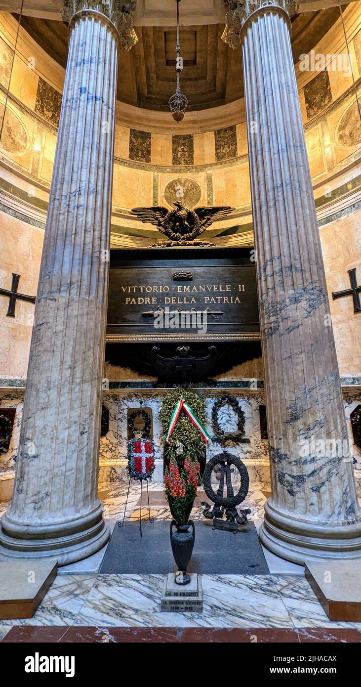 A vertical shot of the tomb of Victor Emmanuel in Rome, Italy Stock ...