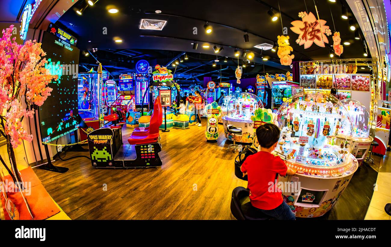 Cow play cow Moo in Suntec City Hall B, the Flagship of the Largest ...