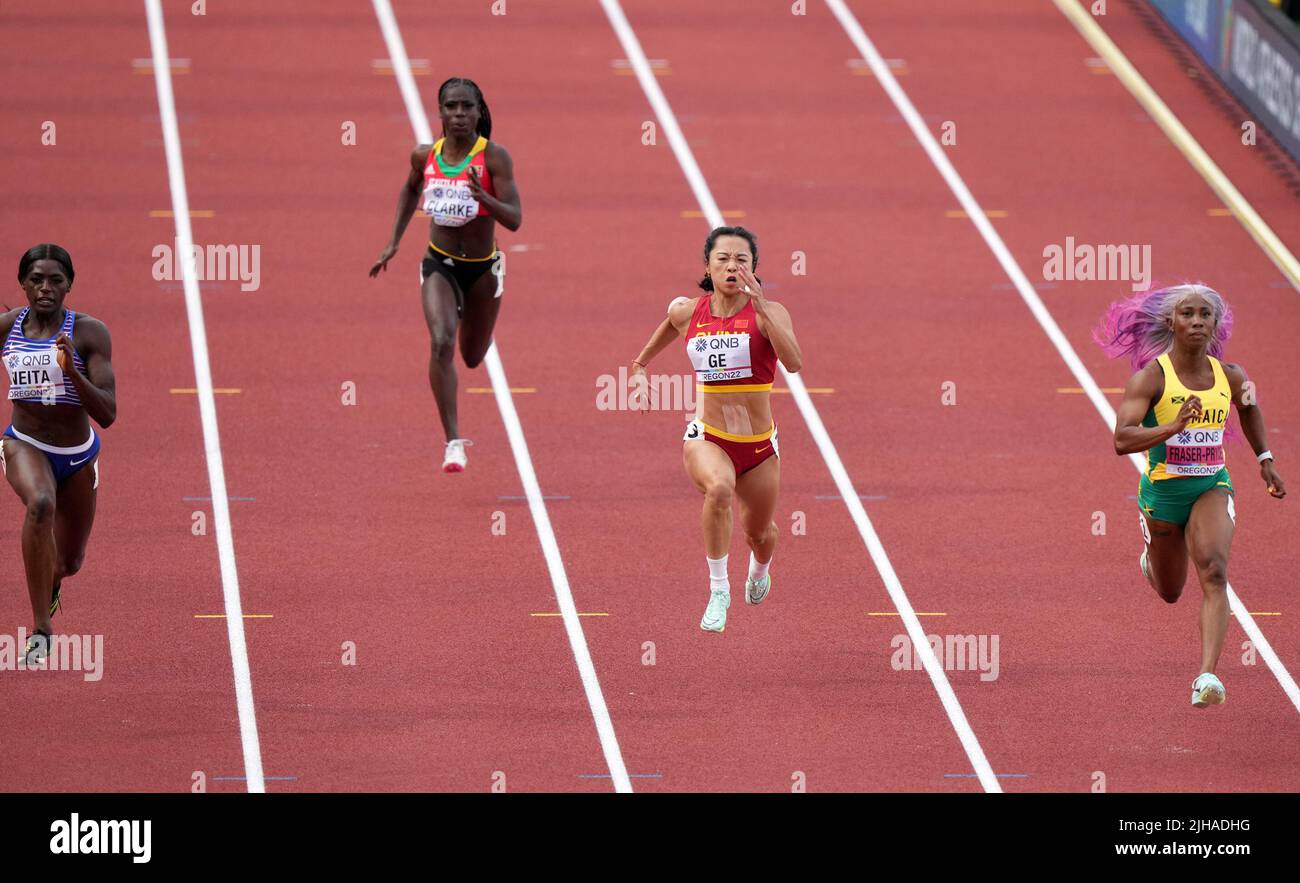 Womens 100m sprint hi-res stock photography and images - Alamy