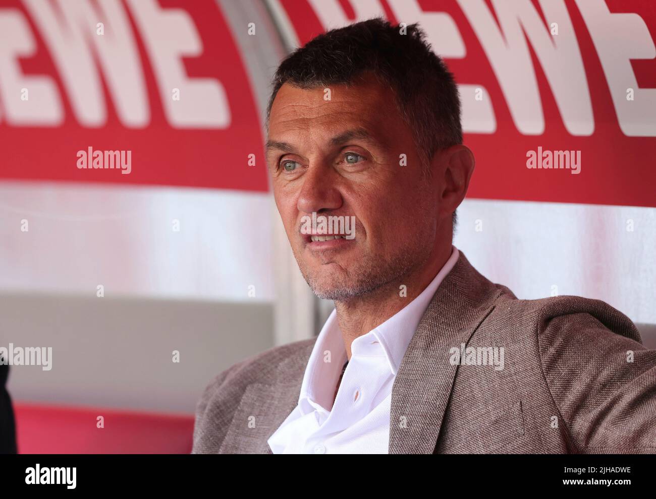 Ac milan paolo maldini hi-res stock photography and images - Alamy