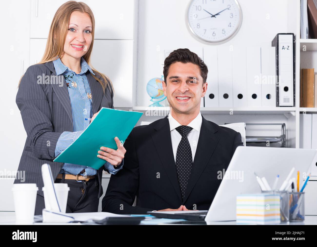 Tasks down hi-res stock photography and images - Alamy
