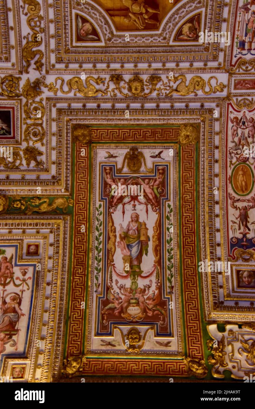 The vertical view of a decorative wall of a Renaissance building ...