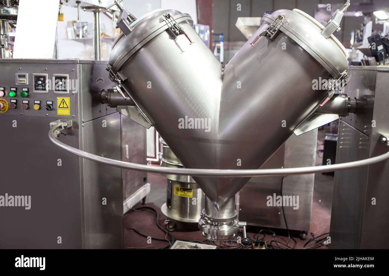 V shape mixer. Food or pharmaceutical blender industry Stock Photo - Alamy