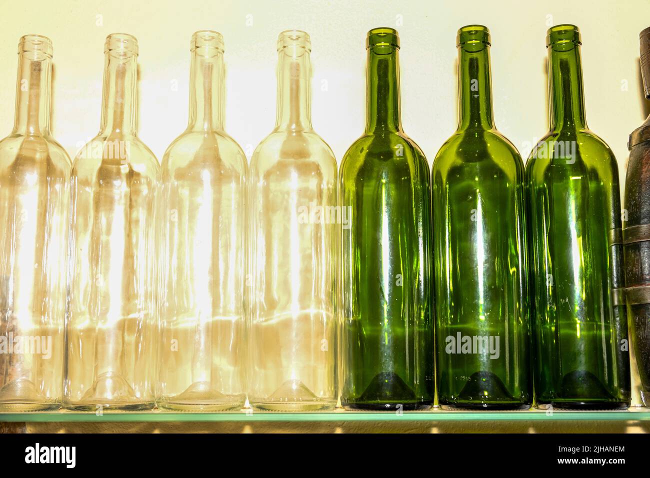 Empty glass shelf hi-res stock photography and images - Alamy