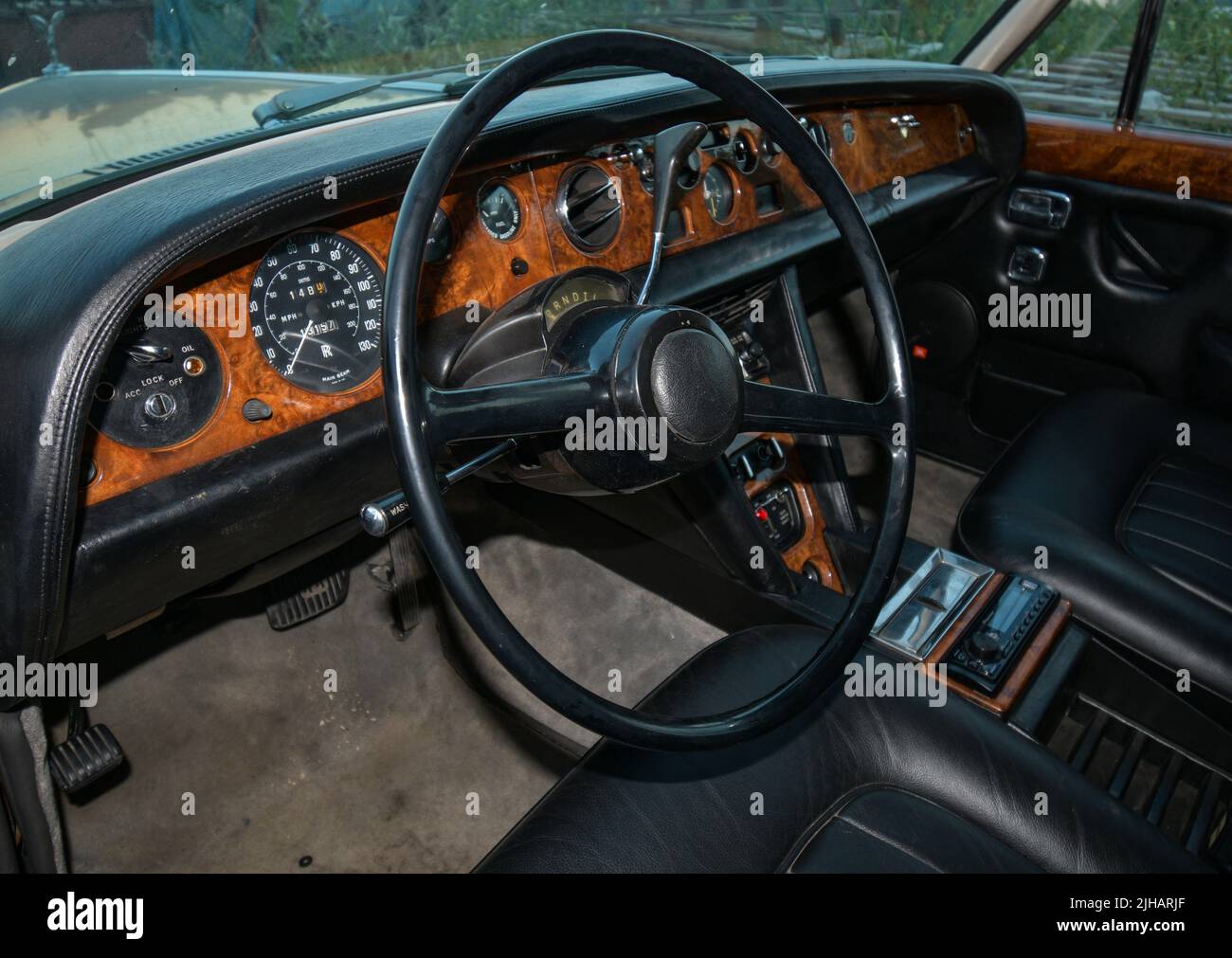 View of Exclusive Luxury Rolls Royce Silver shadow 1975 car limousine ...