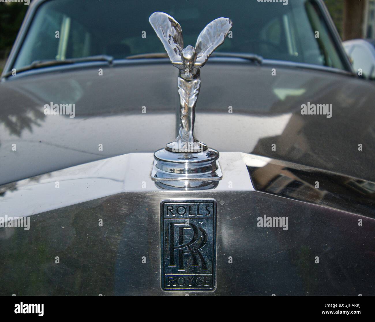 View of Exclusive Luxury Rolls Royce Silver shadow 1975 car limousine ...