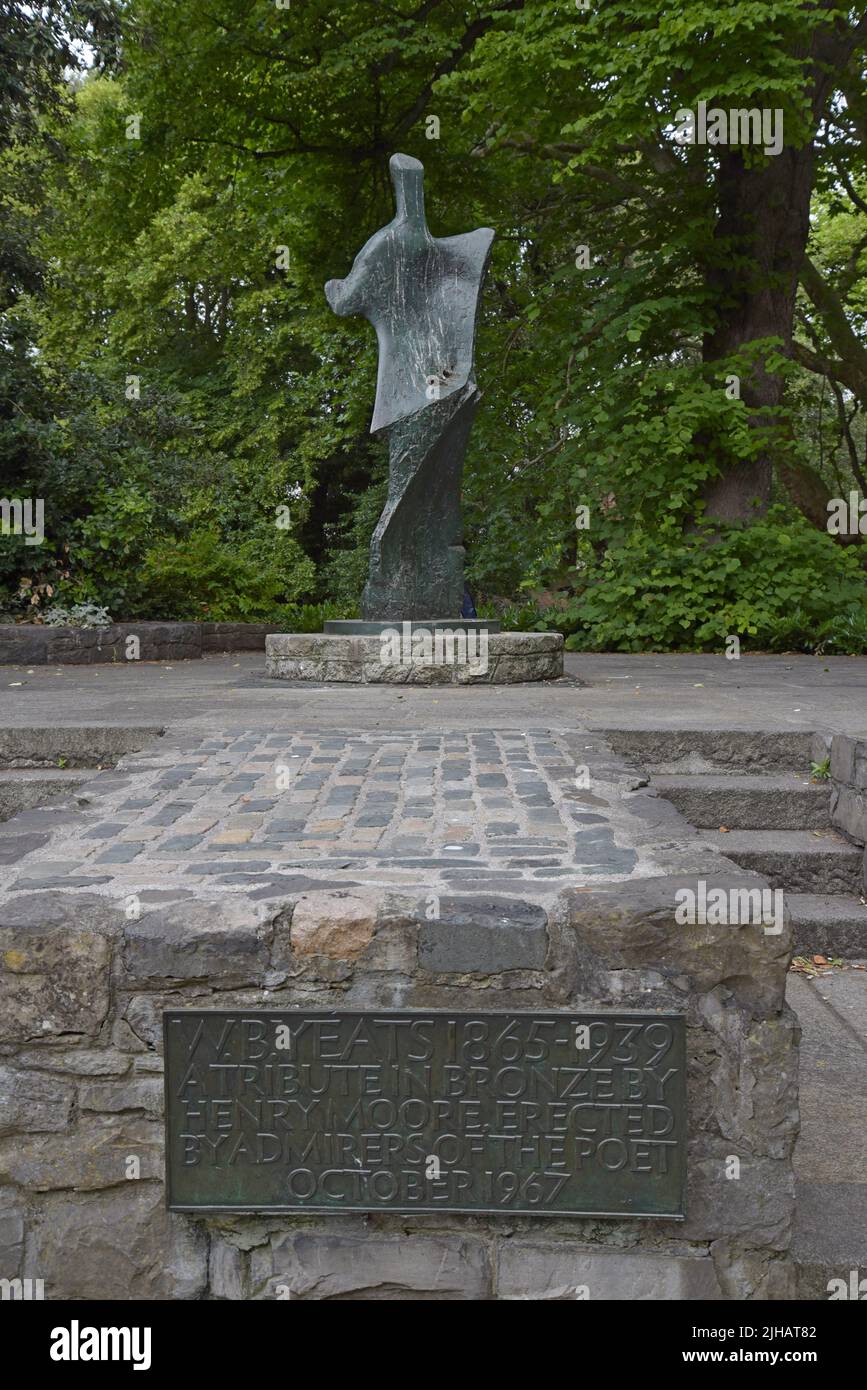 The Yeats Memorial for WB Yeats, a bronze sculpture by Henry Moore, St ...