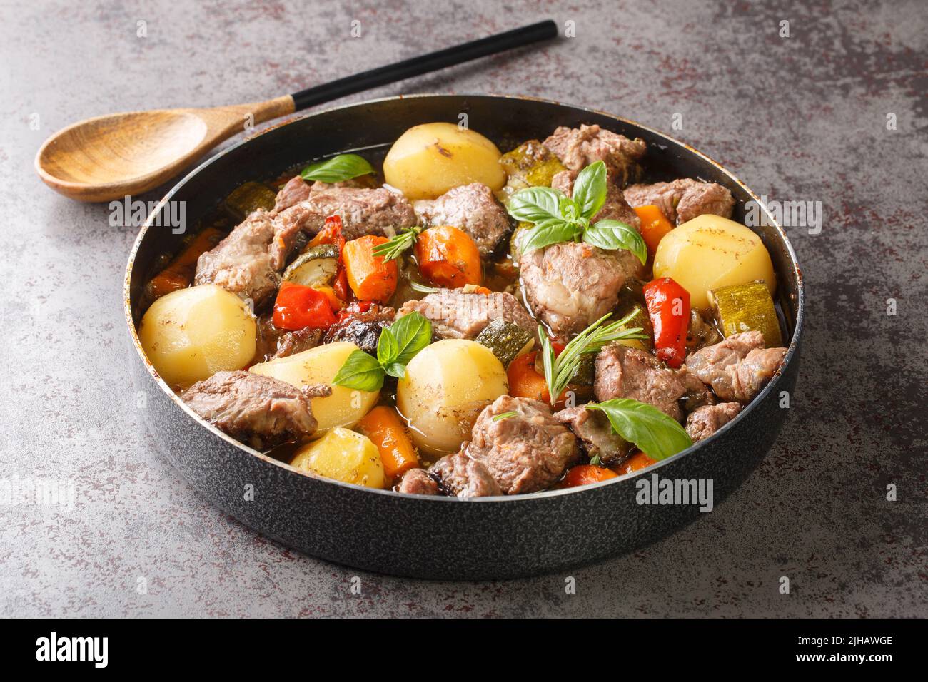 Slow roasted lamb potatoes hi-res stock photography and images - Alamy