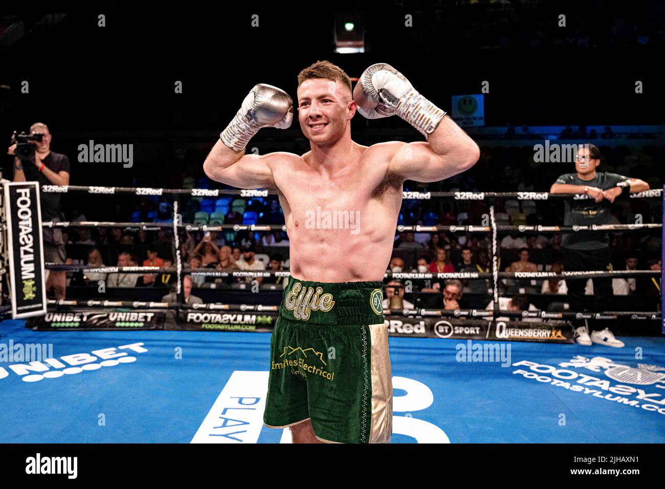 LONDON, UNITED KINGDOM. 16th Jul, 2022. Pierce O’Leary vs Robin Zamora ...