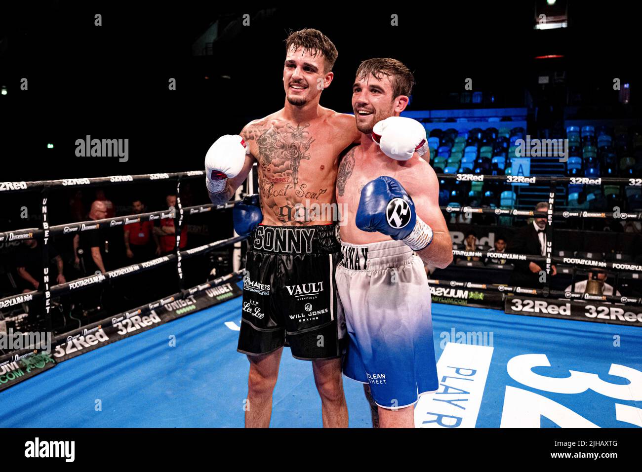 LONDON, UNITED KINGDOM. 16th Jul, 2022. Lennox Clarke vs Mark Heffron ...