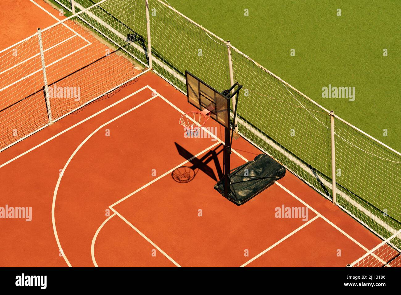 Top view of empty court with basketball hoop Stock Photo - Alamy