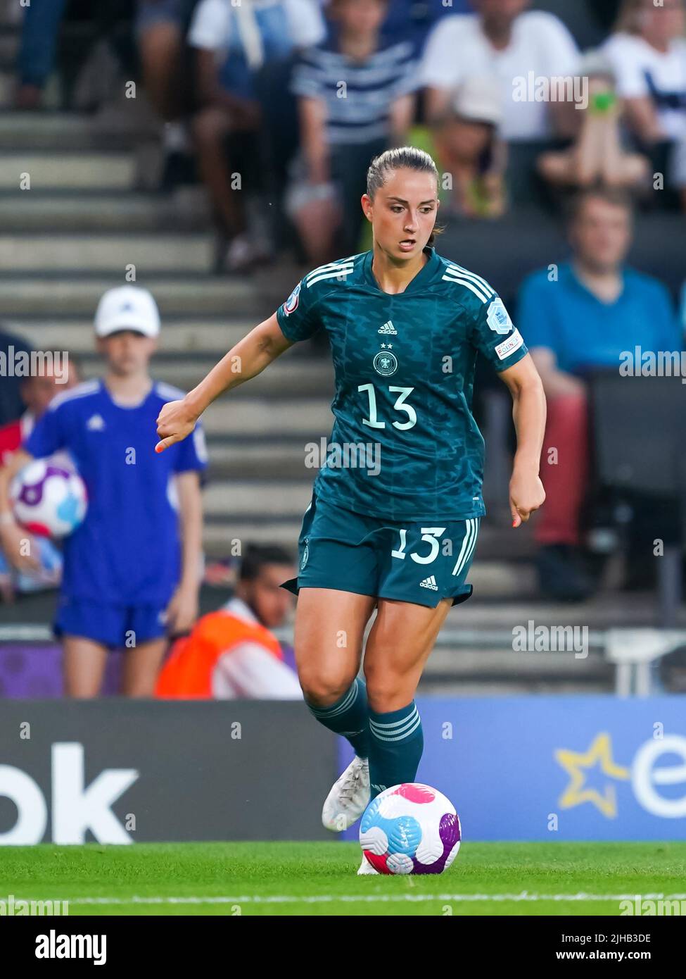 Milton Keynes, England, July 16th 2022: Sara Daebritz (13 Germany) controls the ball during the ...