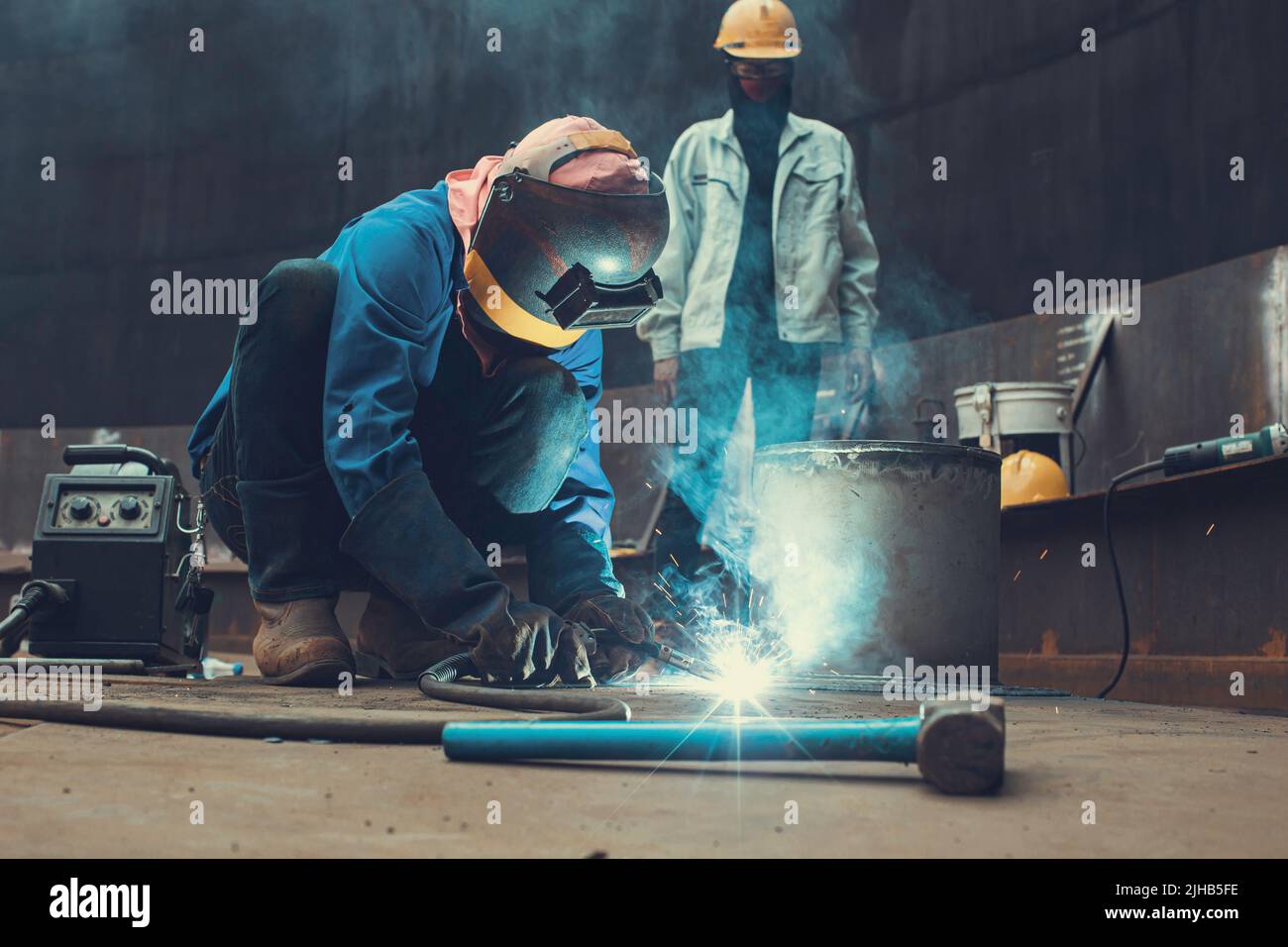 Welding tank hi-res stock photography and images - Alamy