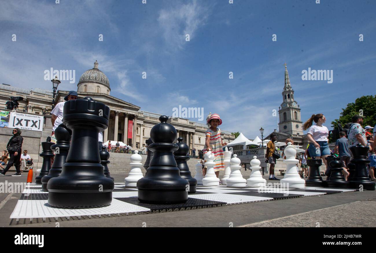 July 17, 2022, London, England, United Kingdom: People are seen playing ...