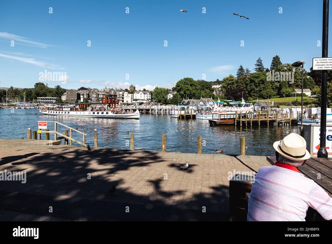 Bowness Bay on Lake Windermere Cumbria UK .The National Park World ...