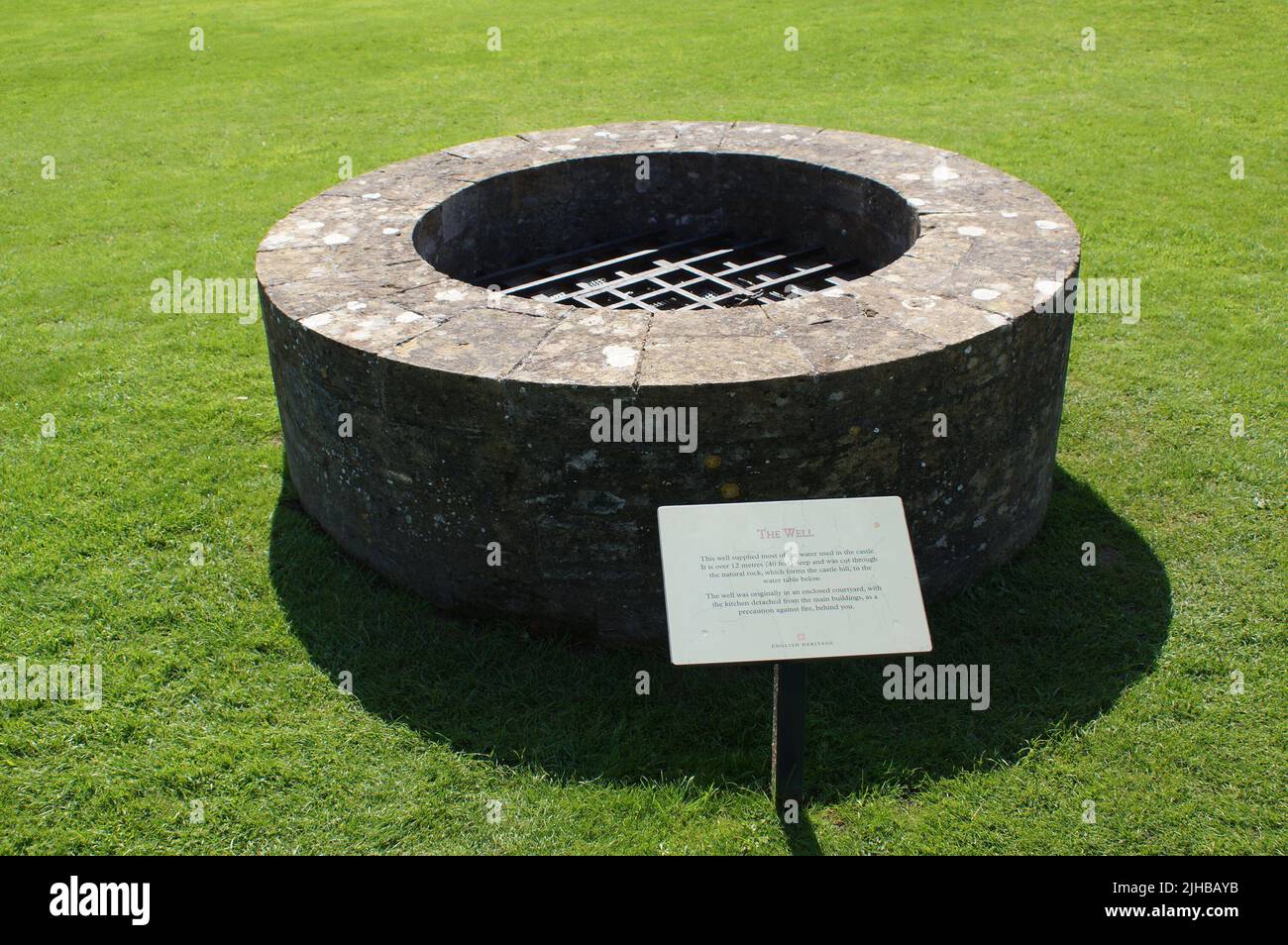 Castleton, Sherborne, Dorset (UK): the round well of Sherborne Old ...