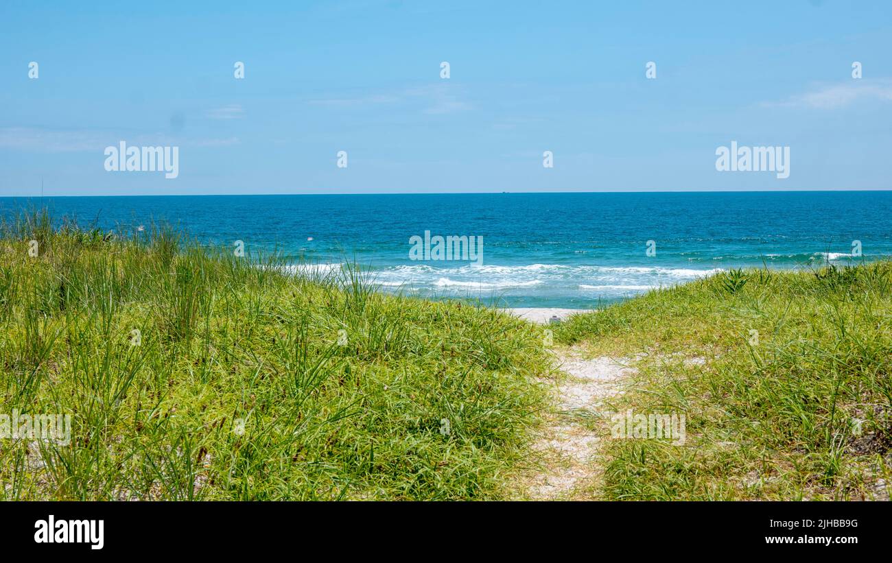 The Path to the Ocean Stock Photo - Alamy