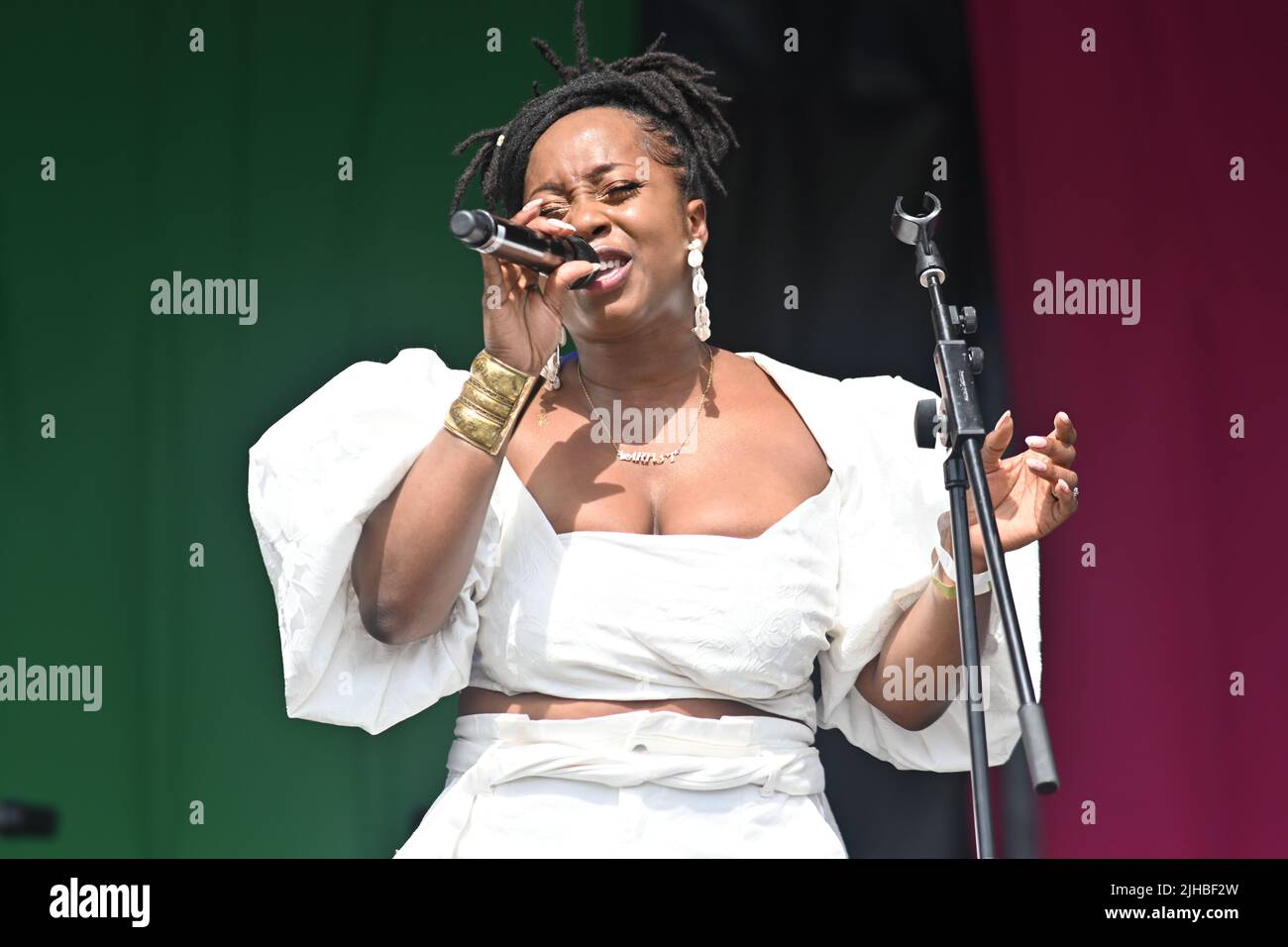 Empresses of roots hi-res stock photography and images - Alamy