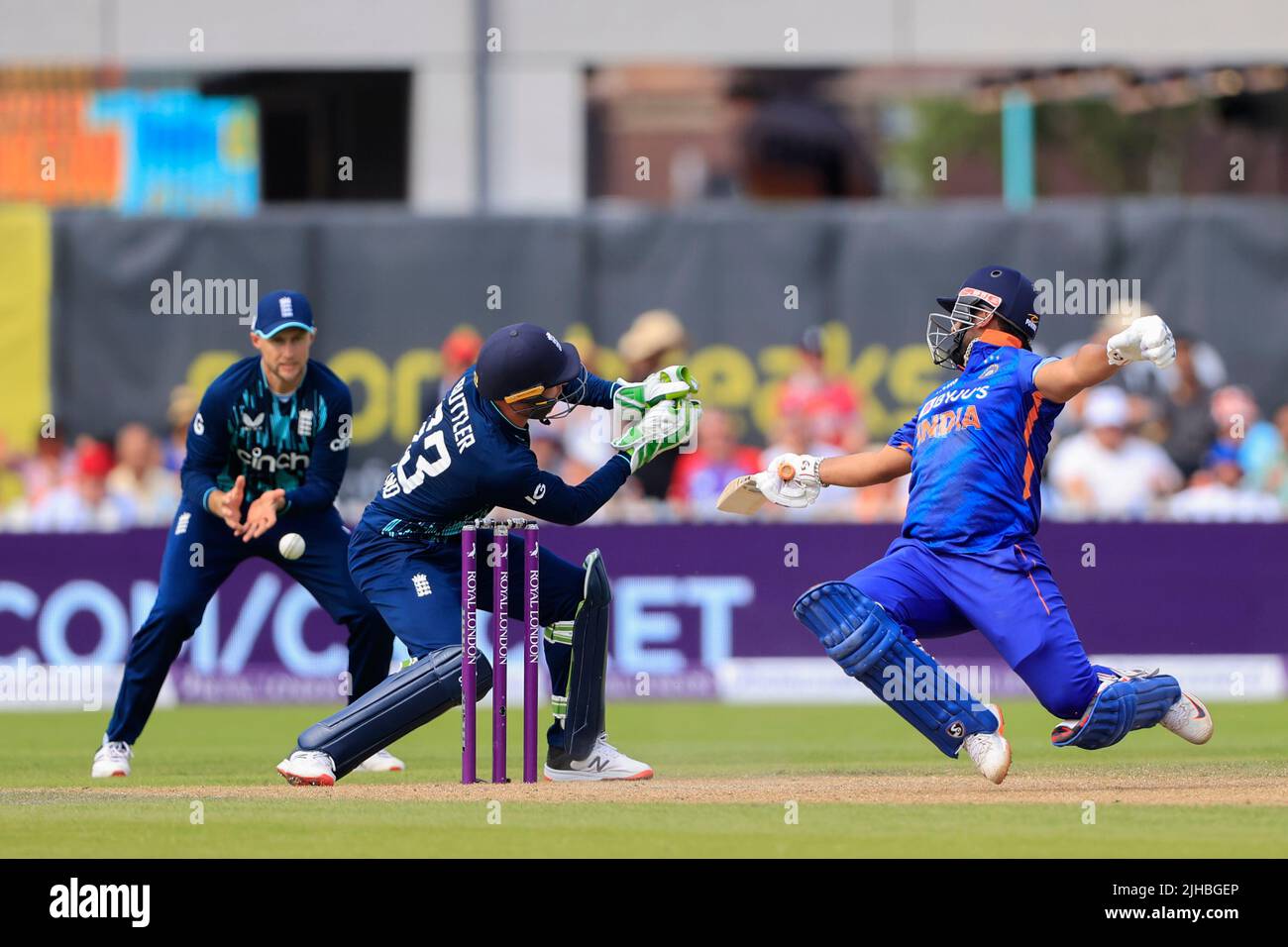 Suryakumar Yadav of India swings and misses Stock Photo - Alamy Suryakumar Yadav of India swings and misses Stock Photo - Alamy