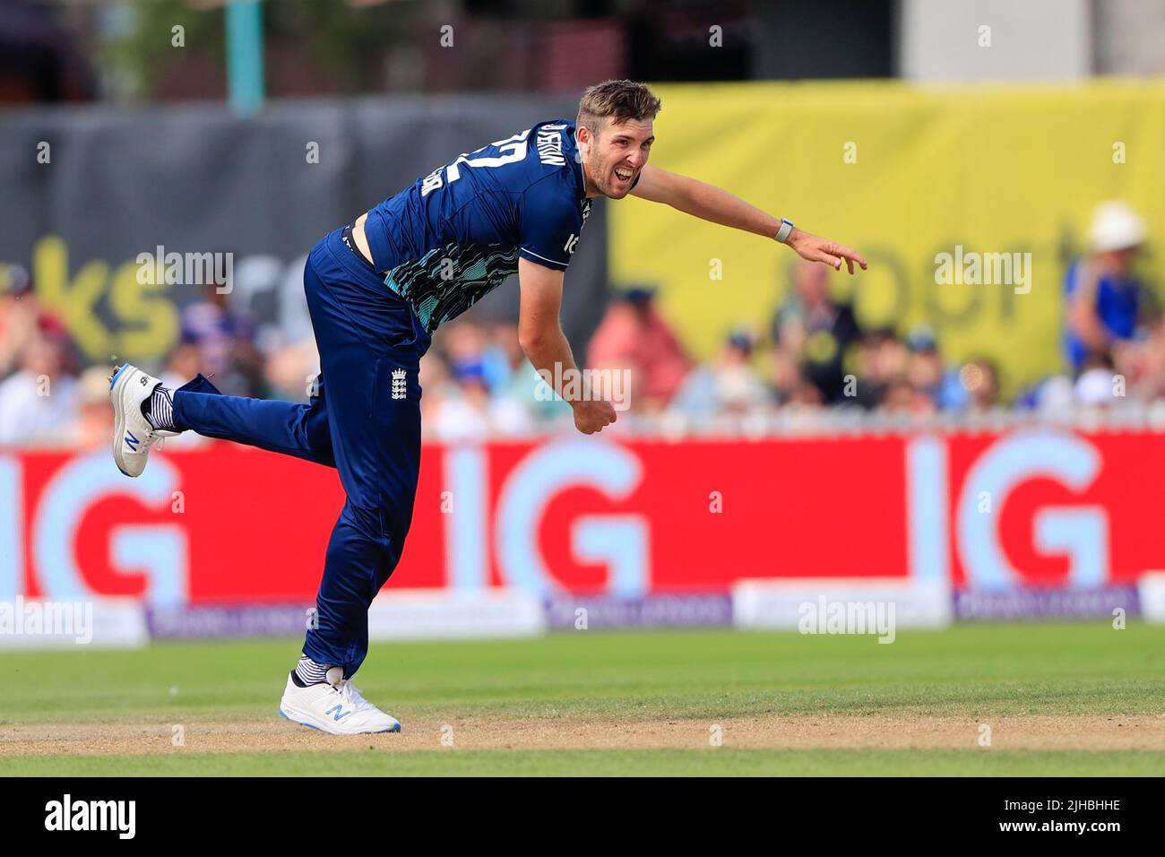 Craig Overton bowling for England Stock Photo - Alamy
