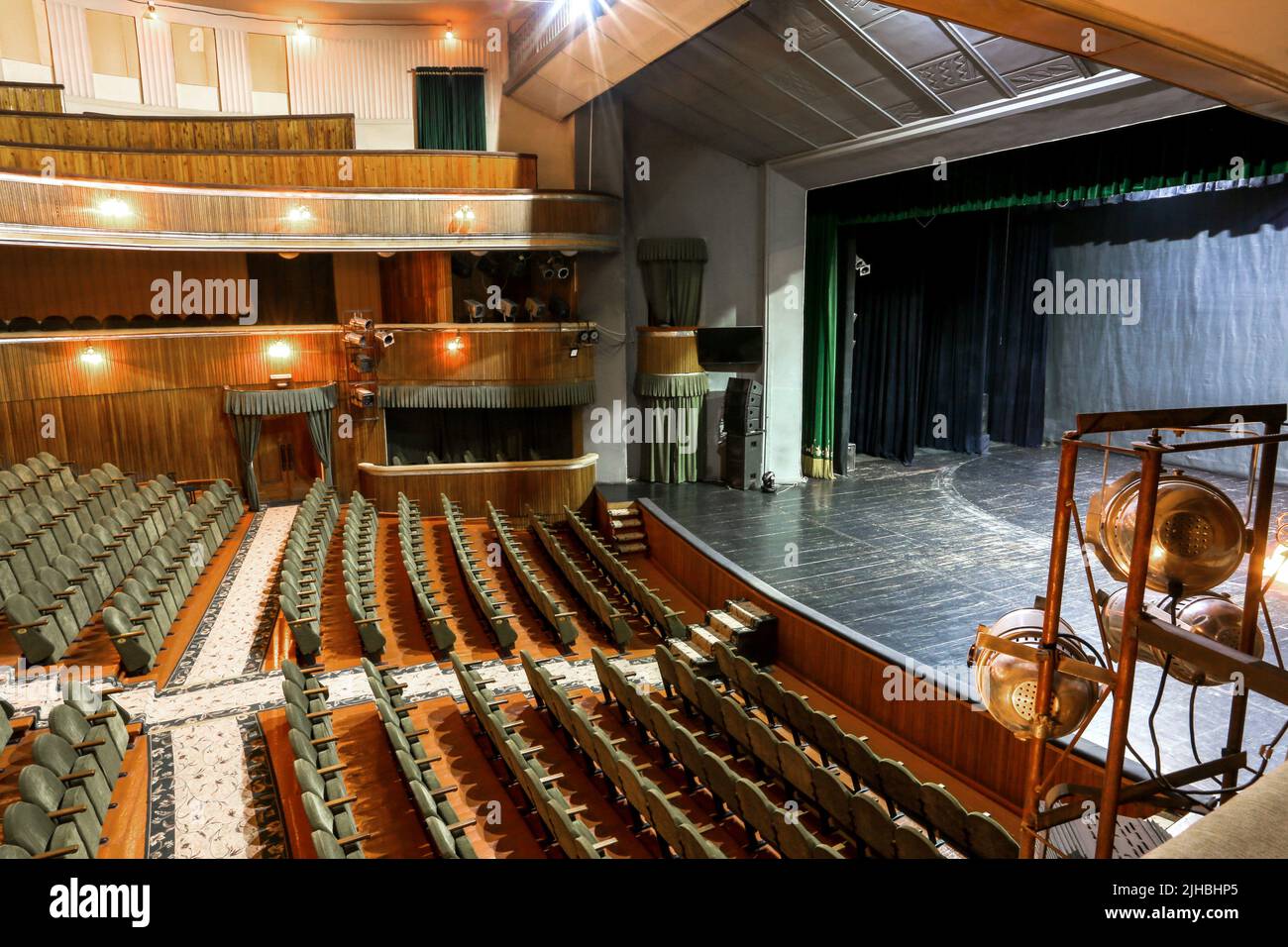Image theater balcony parterre bed stage spotlight Stock Photo - Alamy