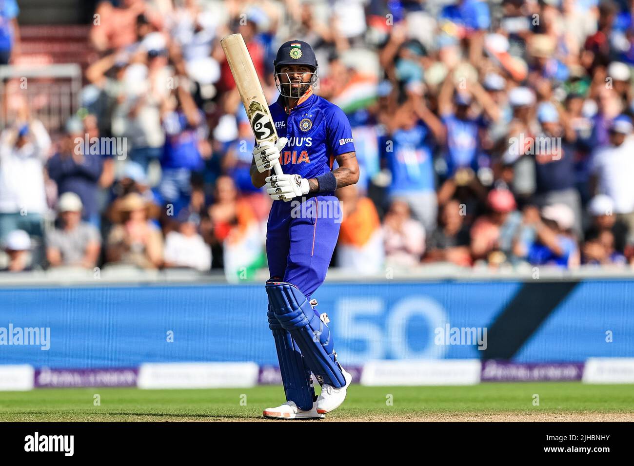 Hardik pandya hi-res stock photography and images - Alamy