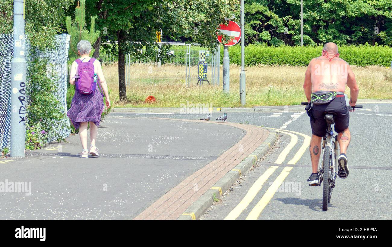 Glasgow, Scotland, UK July 17th 2022. UK Weather: Sunny as the weather ...