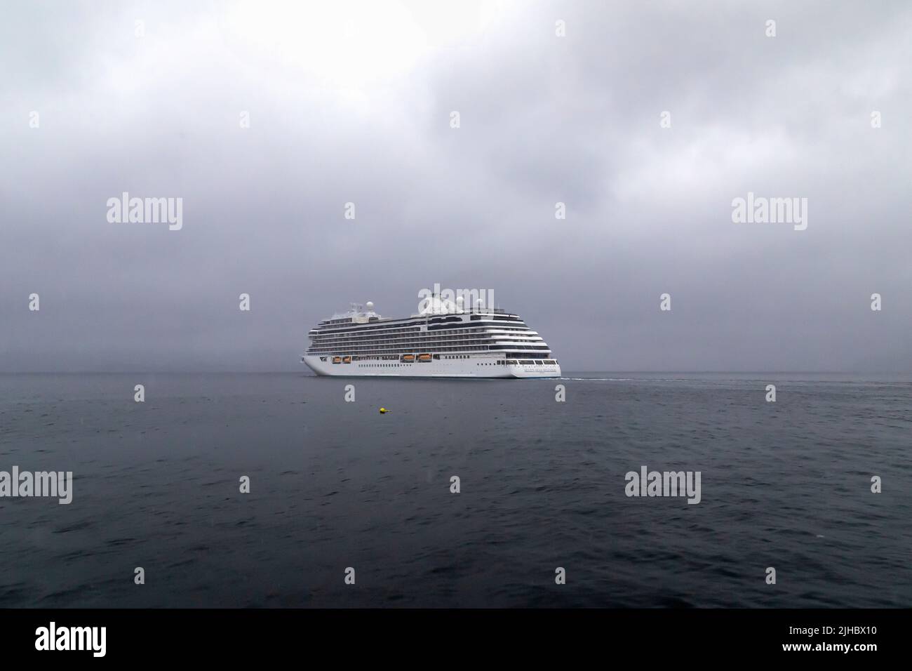 Cruise ship Seven Seas Splendor departing from port of Bergen, Norway ...