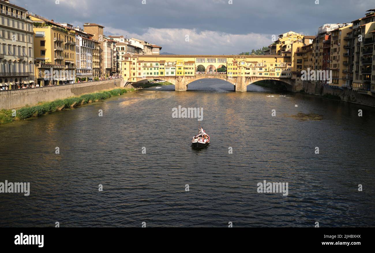 River Arno and the Ponte Vecchio in Florence Italy Stock Photo - Alamy