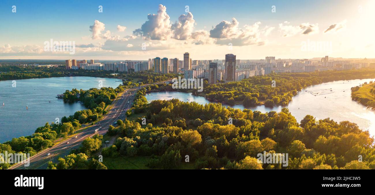 Moscow skyline hi-res stock photography and images - Alamy