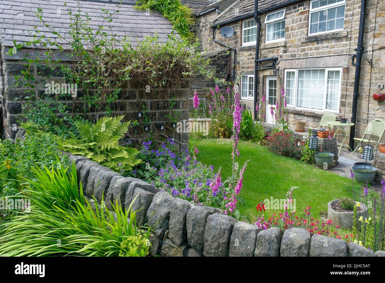 Bolsterstone hi-res stock photography and images - Alamy