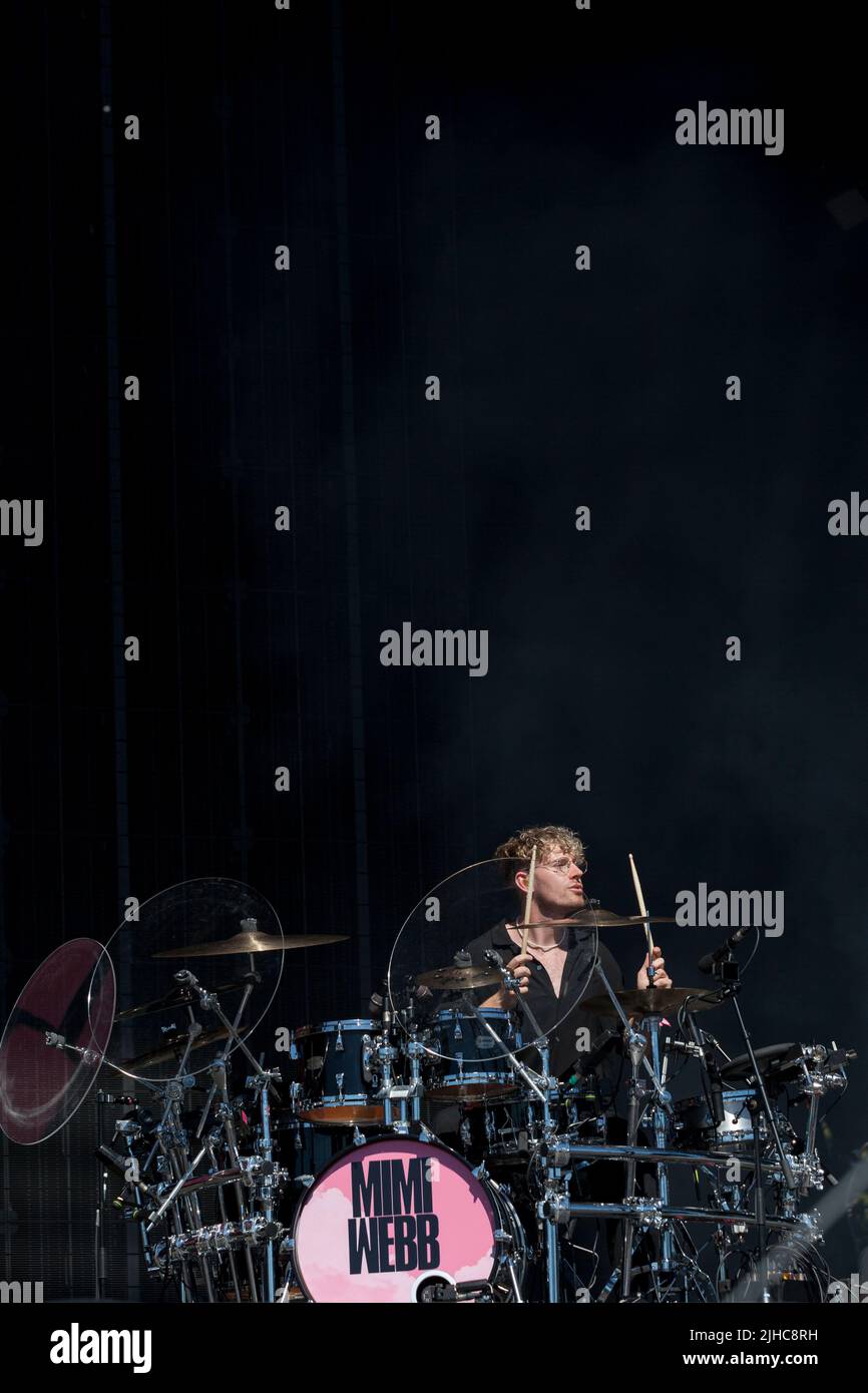 Mimi webb singer hi-res stock photography and images - Alamy