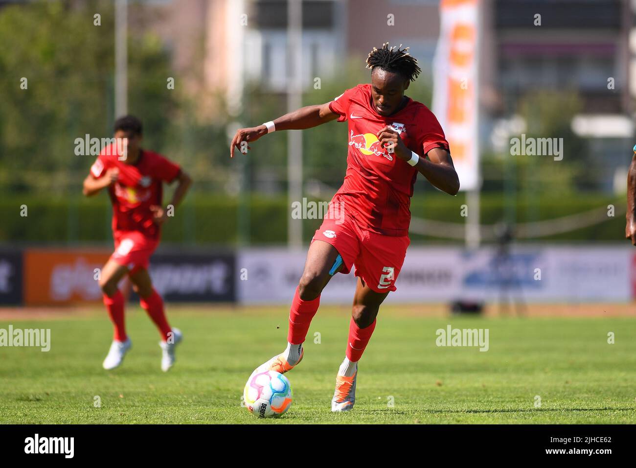 Mohamed simakan bundesliga hi-res stock photography and images - Alamy