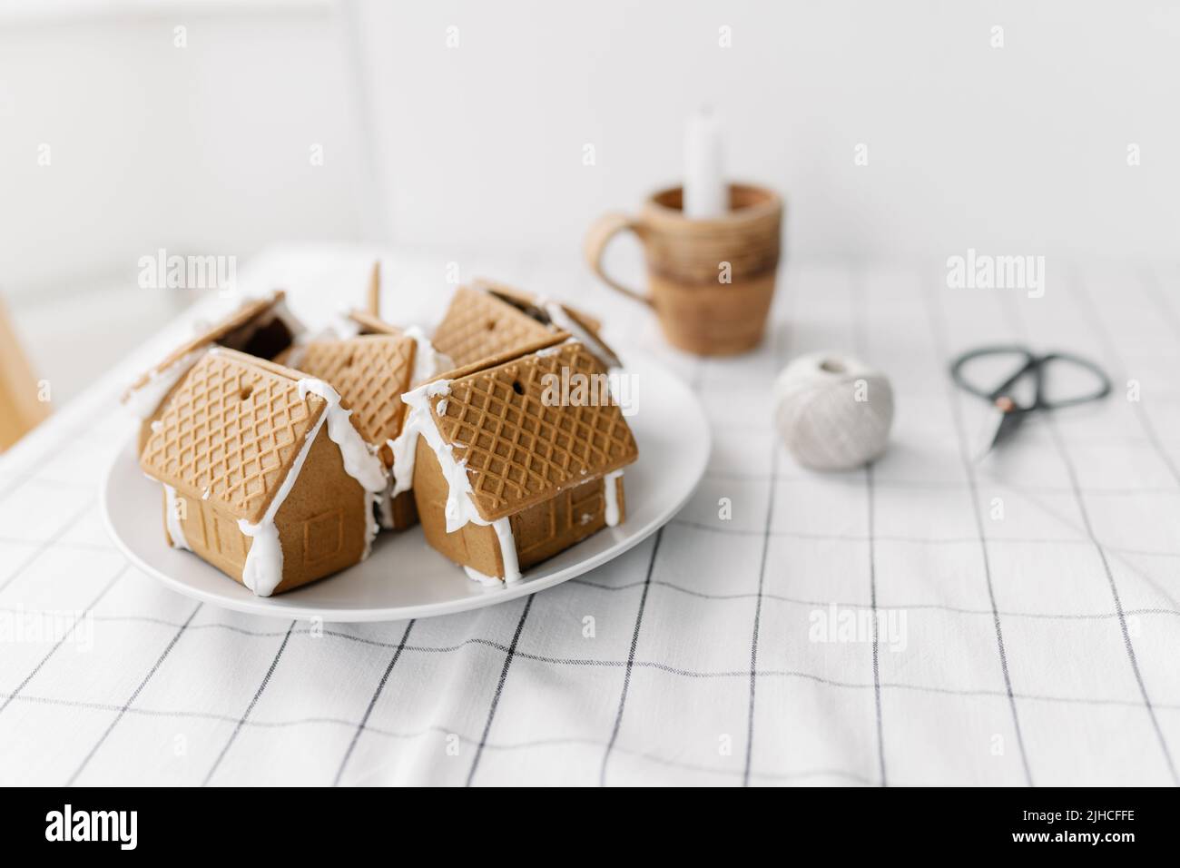 Gingerbread house - classic holiday tradition Stock Photo - Alamy